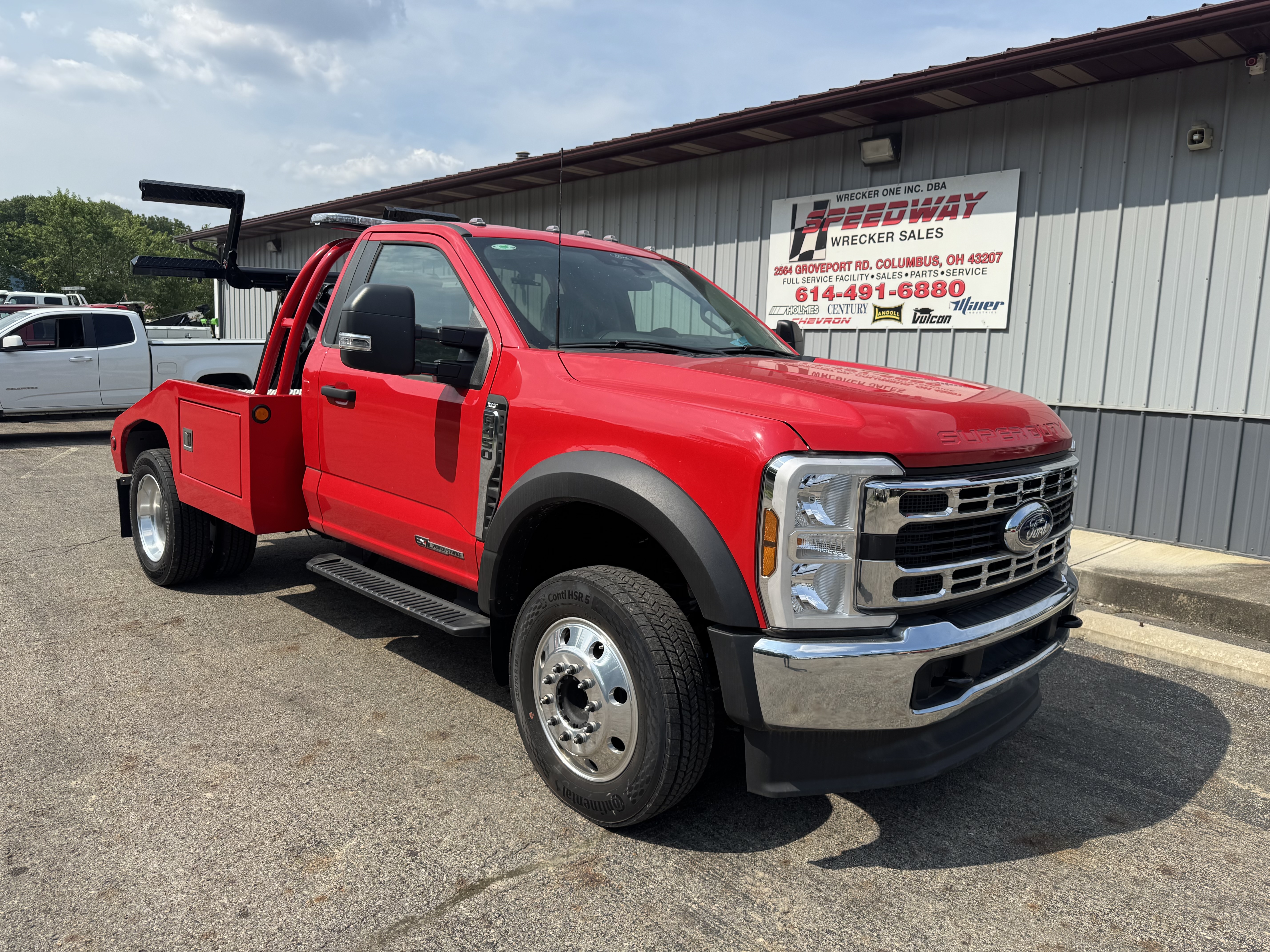 2024 Ford F450 with Vulcan 810 - Power Tilt (Red)
